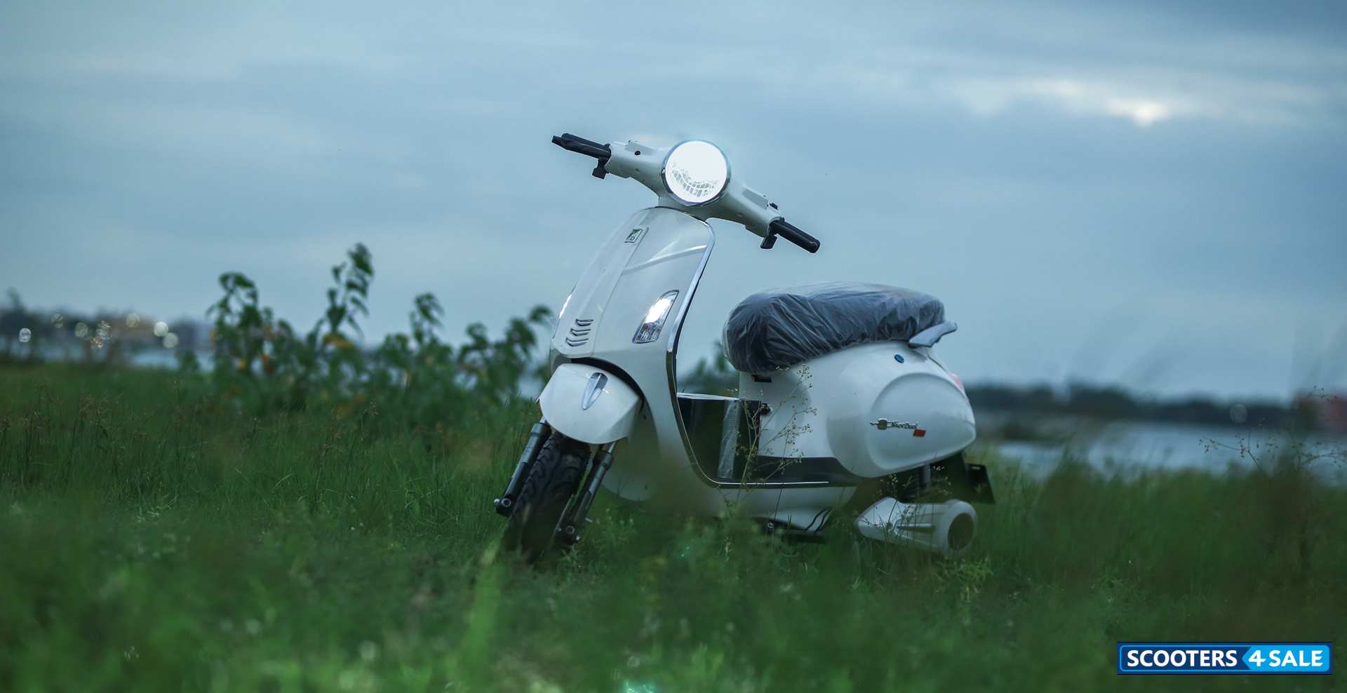 NiceDual Smiley Electric Scooter price, mileage, colours, photos ...